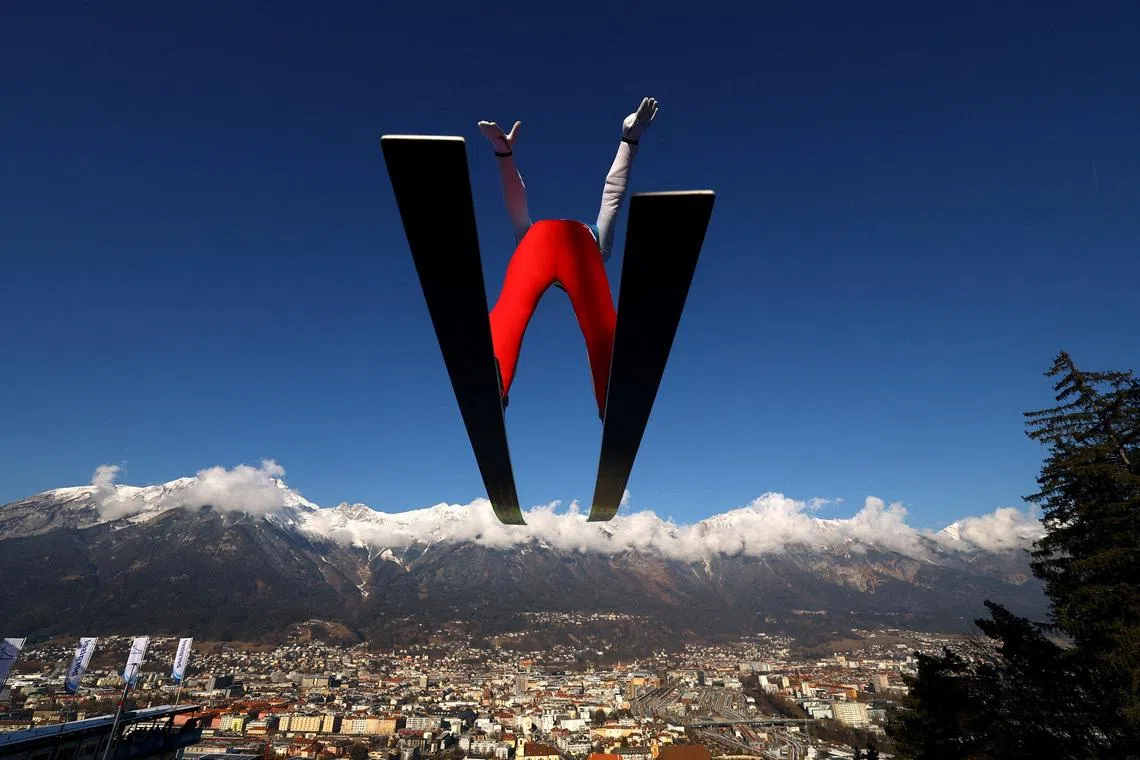 The Week in Pictures: New Year celebrations, Waning Gibbous moon | The ...