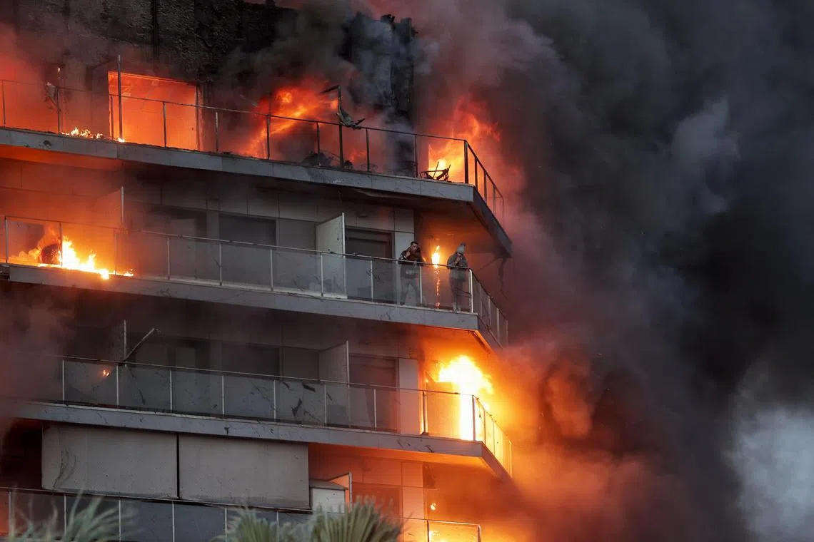 4 dead, 14 missing as fire guts Spanish apartment block | The Straits Times
