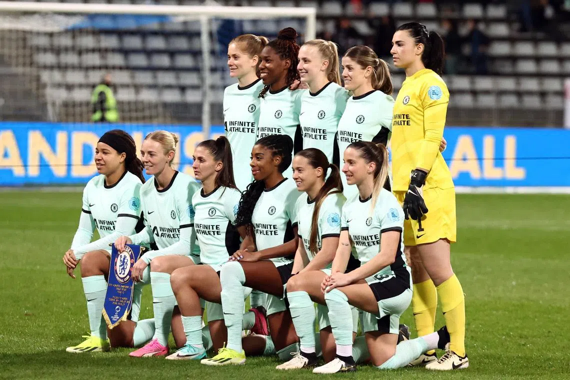 Chelsea v Arsenal WSL game delayed by sock colour clash | The Straits Times