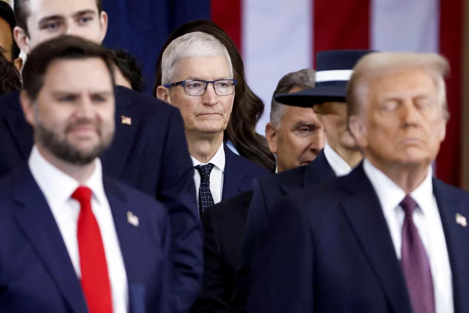 Apple’s Tim Cook meeting with Trump as tariffs threaten iPhones | The ...