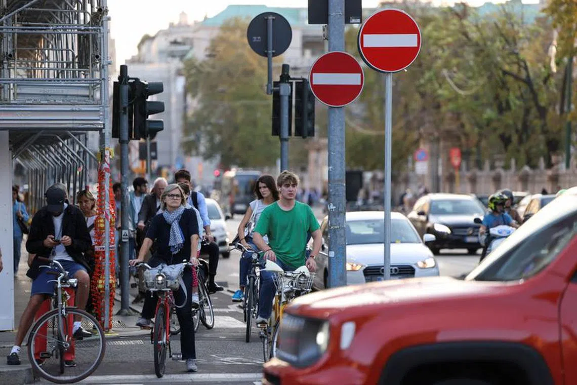 Milan introduces bus and lorry sensors to reduce cyclist accidents ...