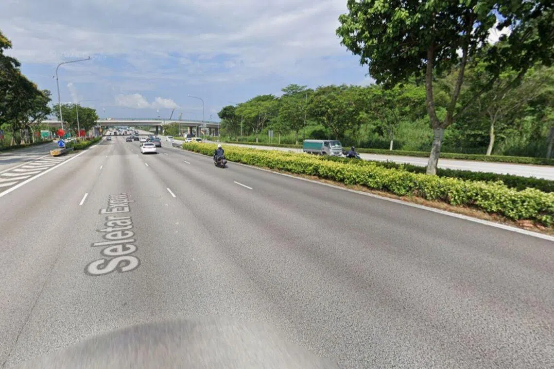 Man, 61, arrested after jumping out of ambulance on SLE | The Straits Times