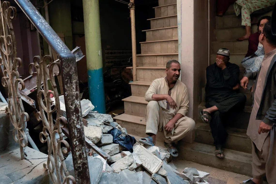 At least 13 killed in Karachi building collapse after blast, police say ...