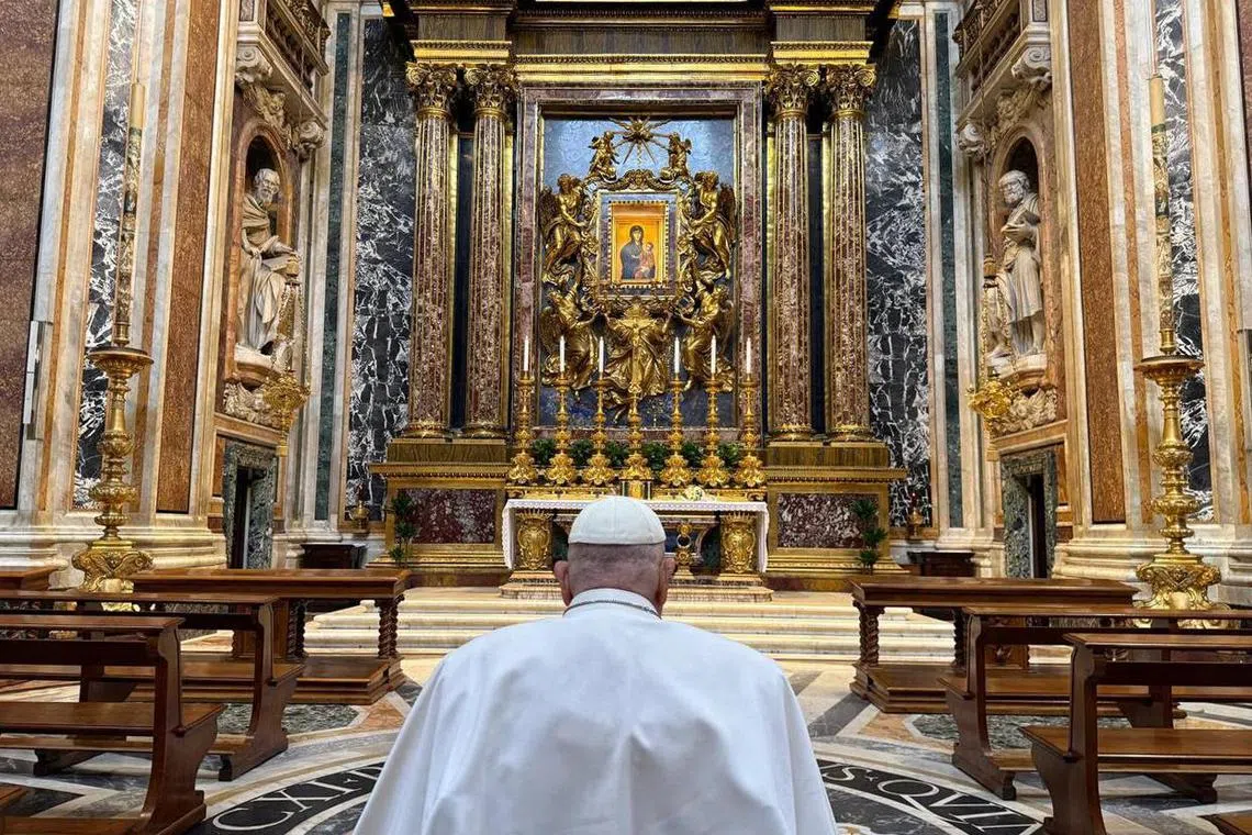 Recovering Pope out and about again at favourite Rome basilica | The ...