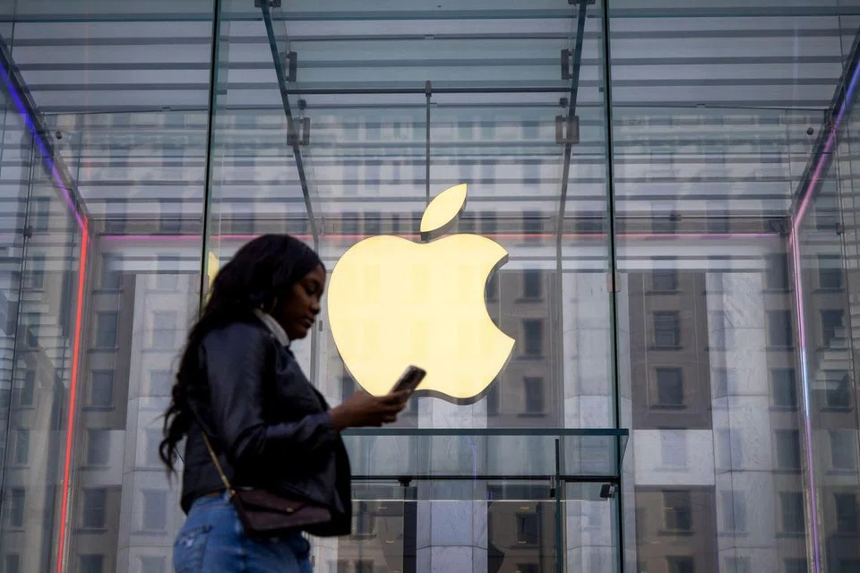 Apple shareholders vote to keep its diversity policies | The Straits Times