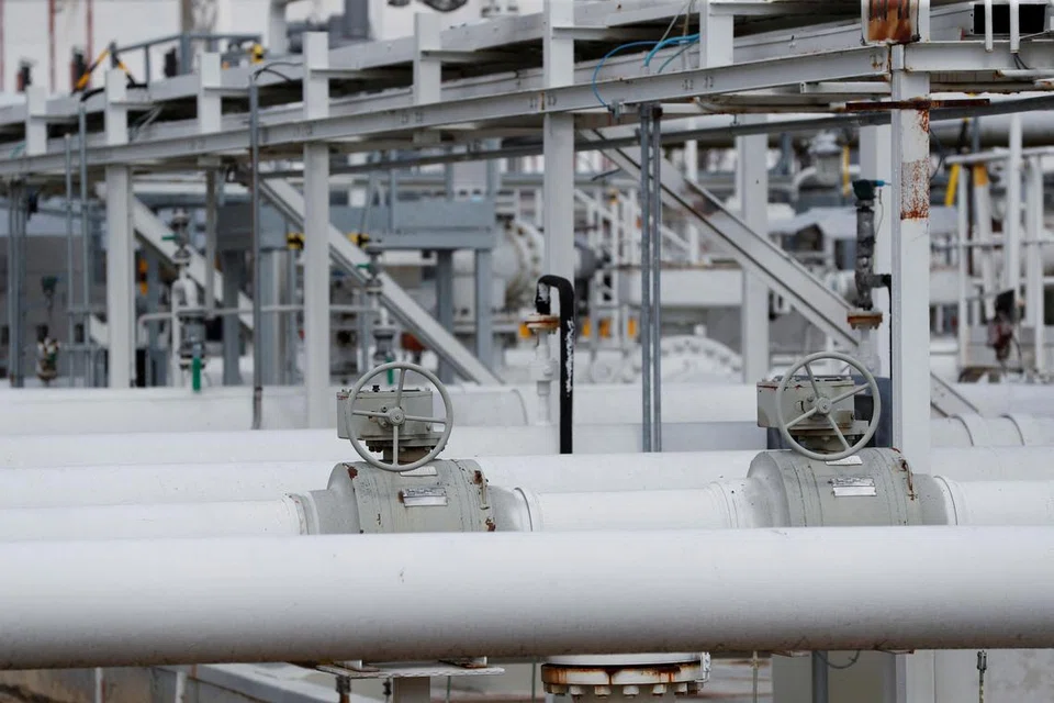 Slovakia, Hungary threaten Ukraine with court fight over blocked oil ...