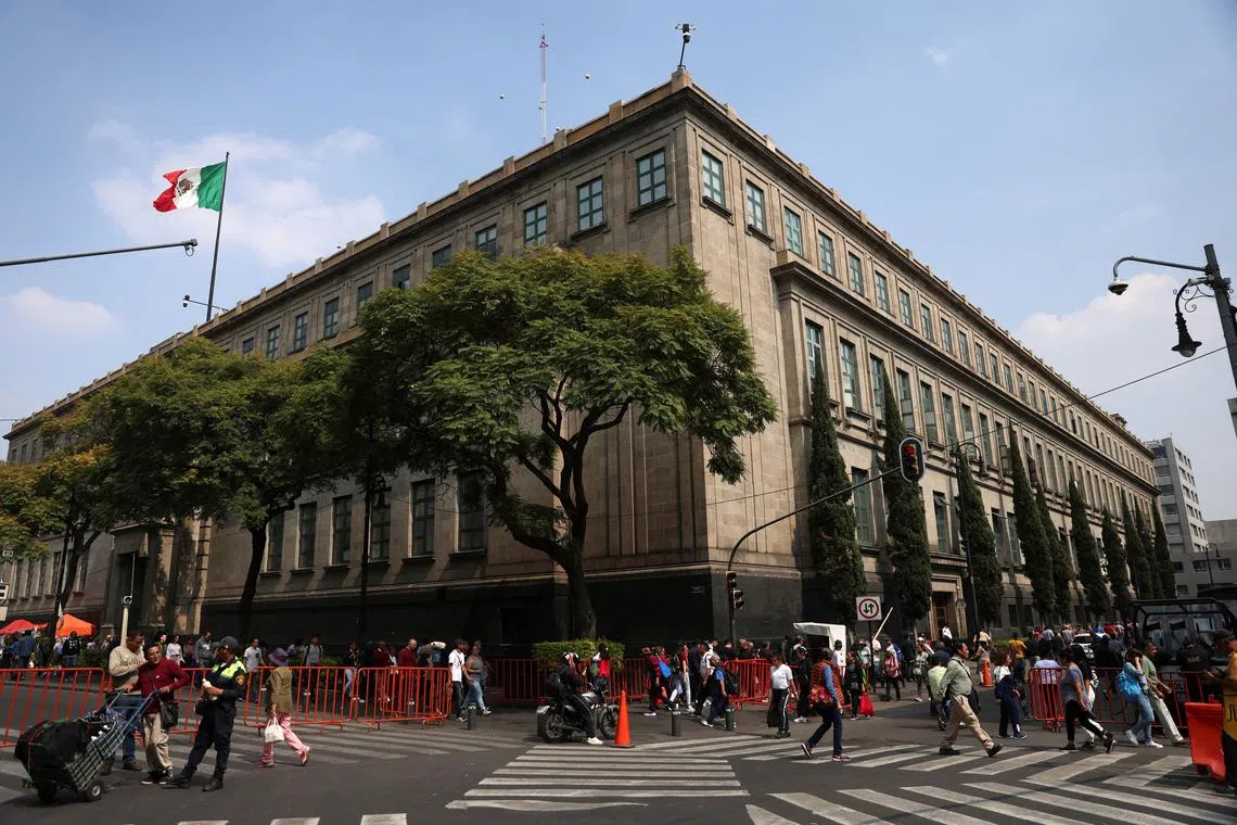 Mexico President Sheinbaum chides top court ahead of judicial reform ...