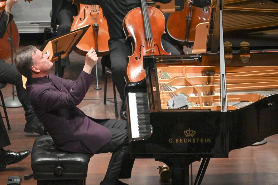 Concert review: Assured playing of technically demanding pieces by Sir ...