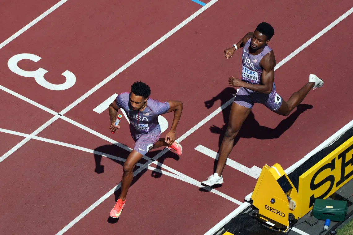 US through to 4x400 final, South Africa miss out on 4x100 | The Straits Times