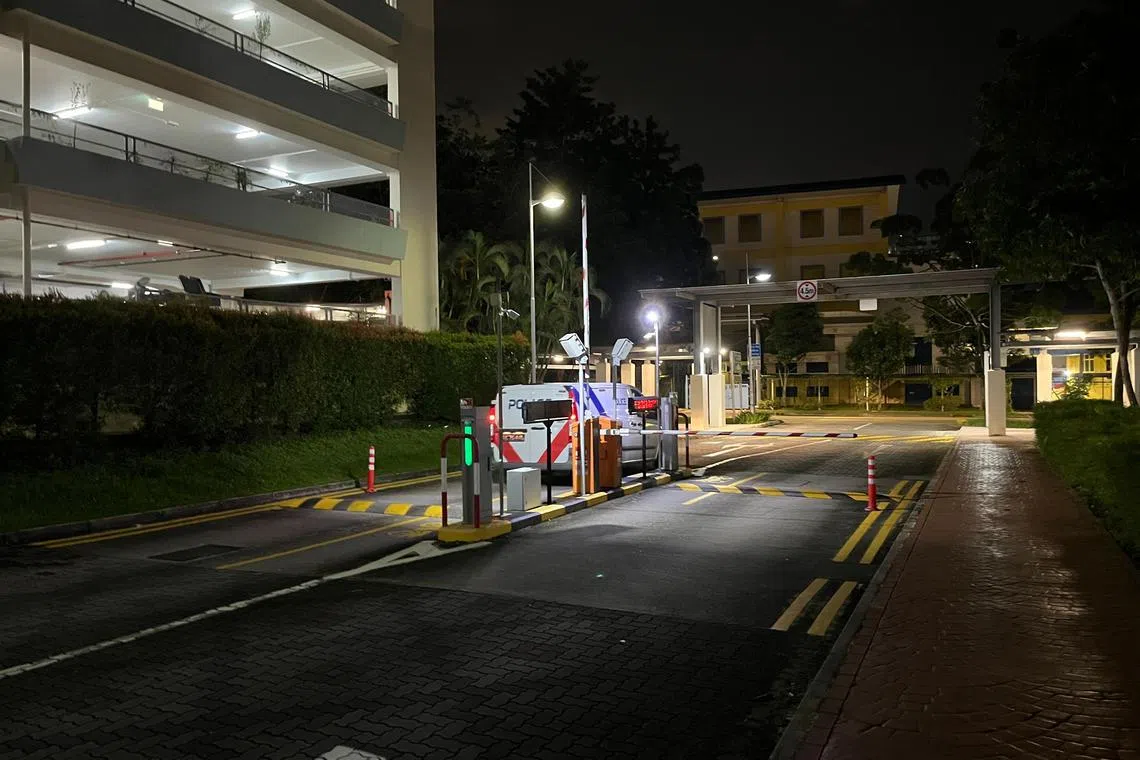 Body of woman found inside Dover HDB flat, man able to help with police ...