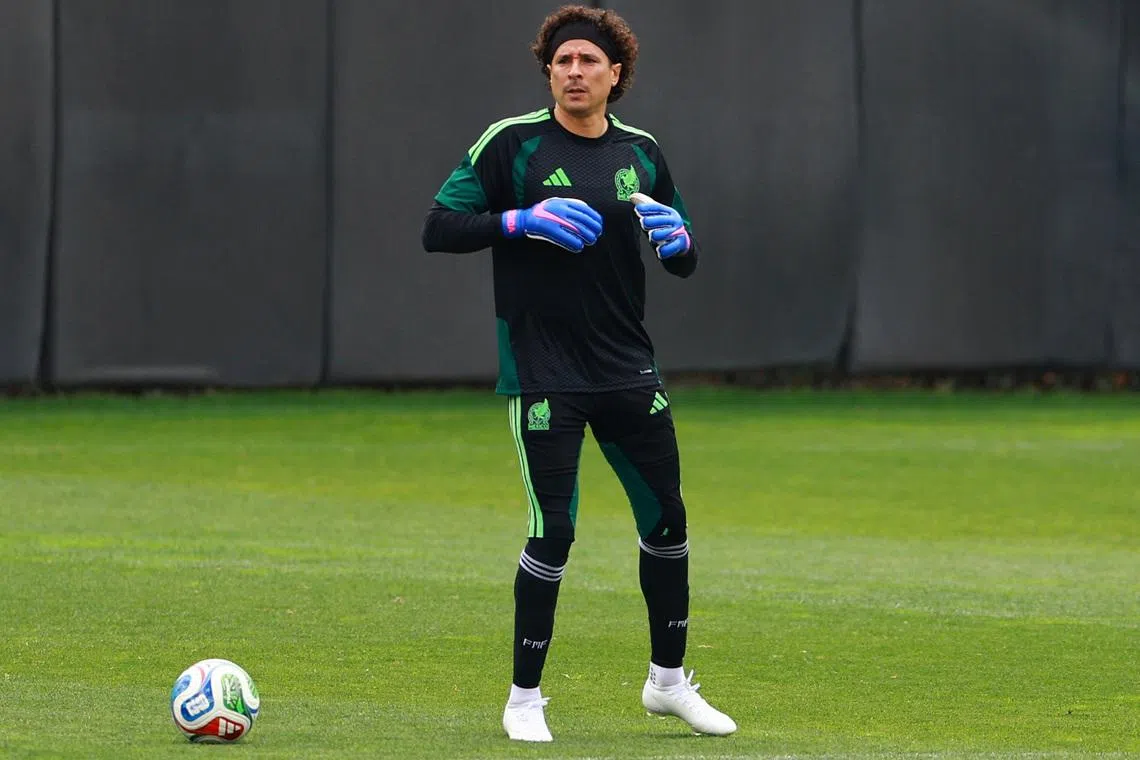 Mexico coach Aguirre leaves veteran goalkeeper out for World Cup opener ...