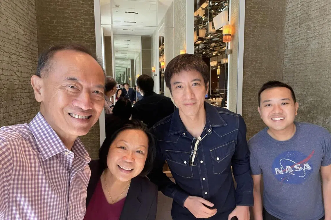 Former foreign minister George Yeo shares photos taken with singer Wang ...