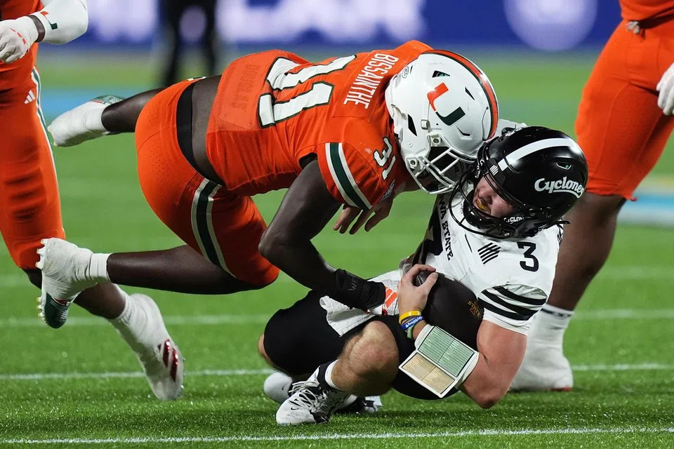 Bowl Roundup: No. 18 Iowa State edges No. 13 Miami in Pop-Tarts Bowl ...