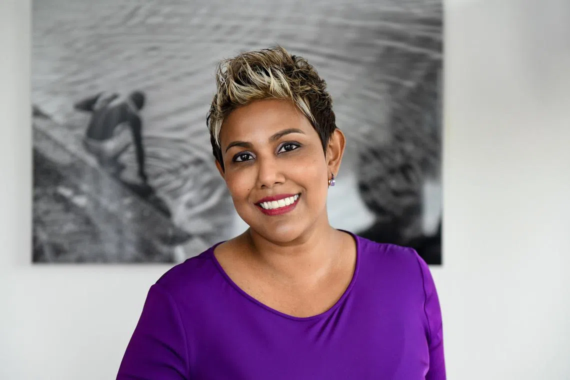 New study finds perimenopause symptoms affect working women's career ...