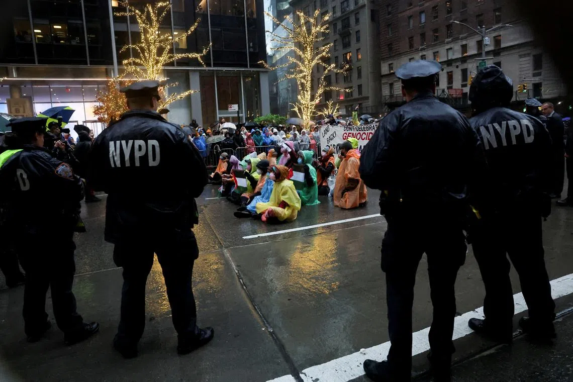 Pro-Palestinian protesters arrested at New York Thanksgiving parade ...