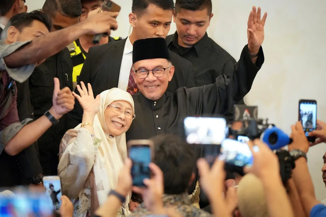 Malaysian PM Anwar says he plans to invite Perikatan Nasional to join ...