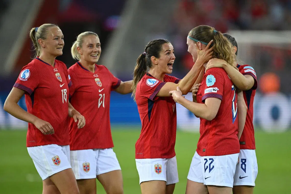 Gaupset shines, Bratberg Lund sees red as Norway beat Iceland 4-3 | The ...