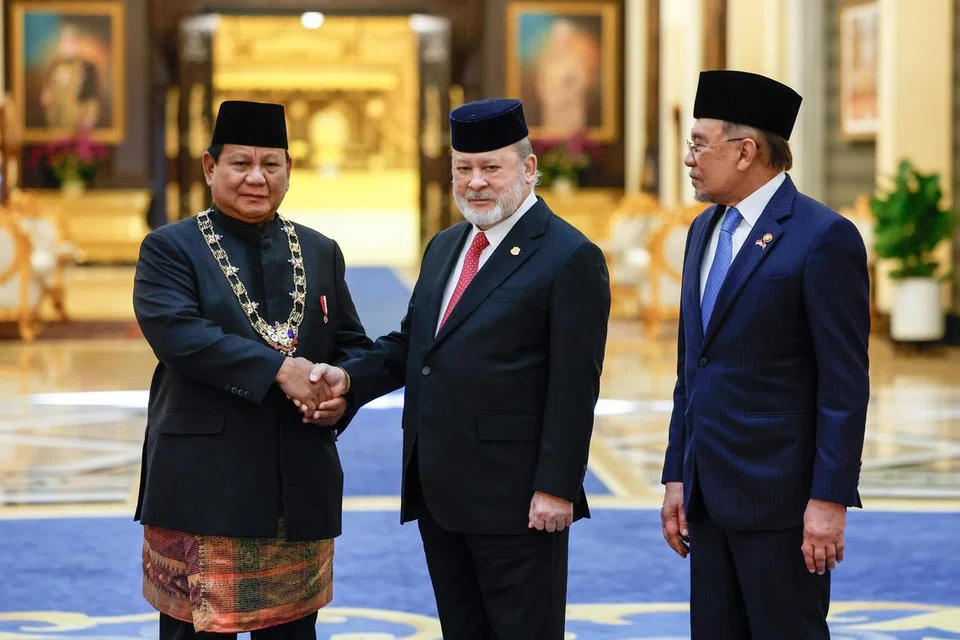 Indonesia’s Prabowo gets top award in Malaysia as he and Anwar boast of ...