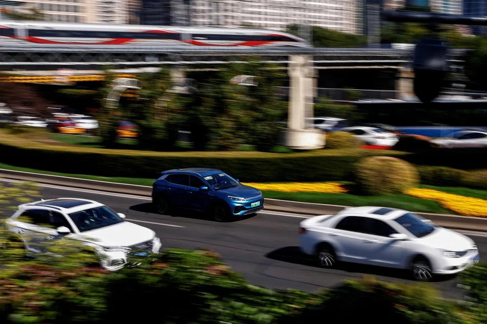 Volkswagen, BMW and Mercedes getting left in the dust by China EVs ...