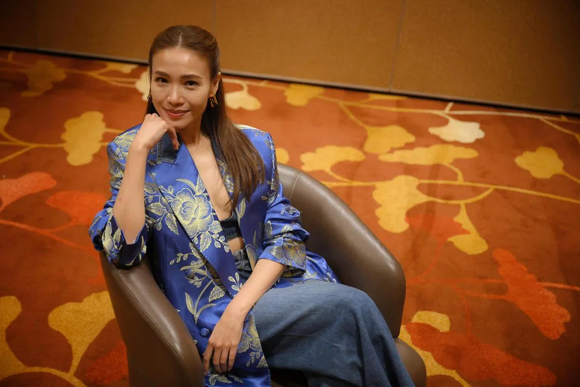 Actress Dawn Yeoh, 37, plays mother to Gini Chang, 29, in local movie ...