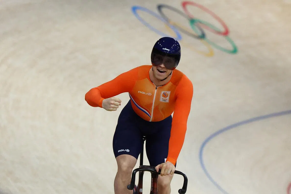 Cycling-Australia beat Britain in team pursuit thriller on day of ...