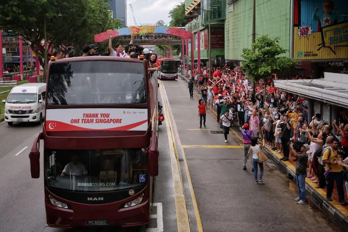 10 S’pore Olympians, including Max Maeder, greet public in celebratory ...