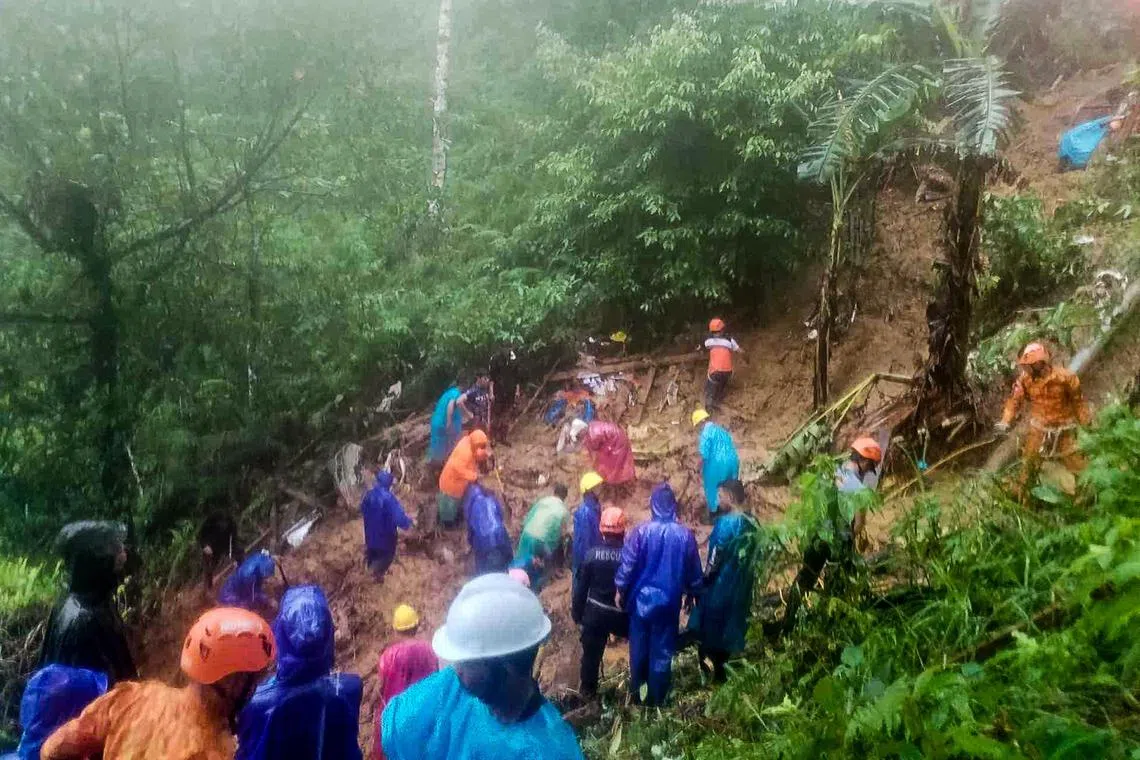 10 people including children killed in Philippine landslide | The Straits Times