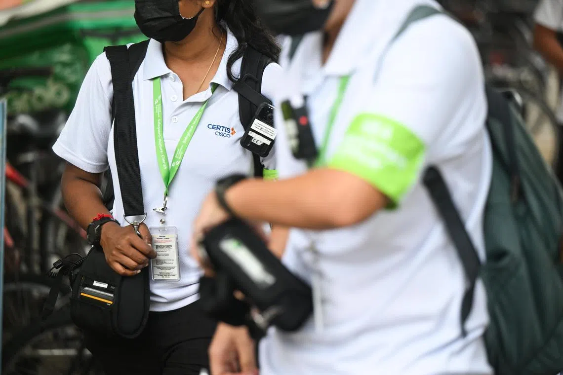 NEA steps up measures to deter littering in hot spots | The Straits Times