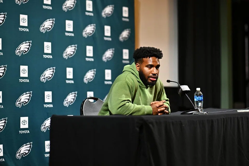 Eagles open practice window for DE Bryce Huff (wrist) | The Straits Times