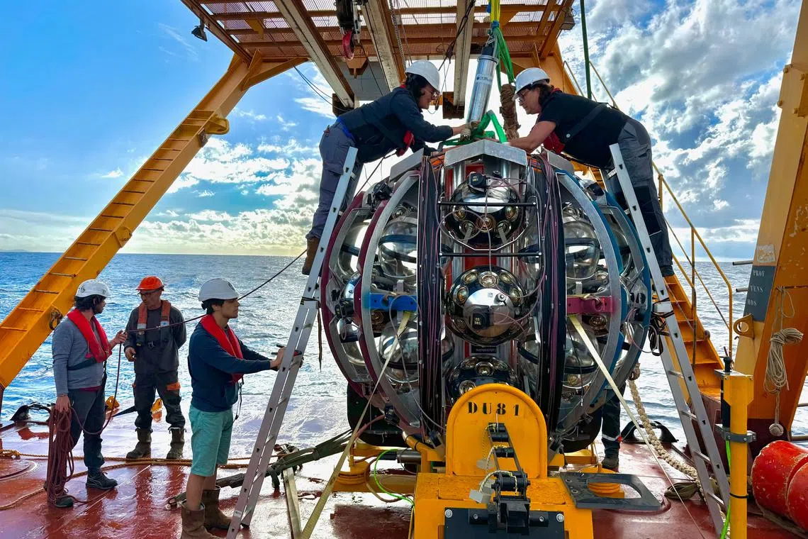 High-energy cosmic neutrino detected under Mediterranean Sea | The ...