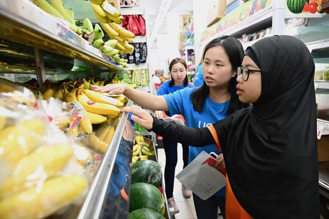 Cookies or chicken? These kids learn about money and nutrition in the ...