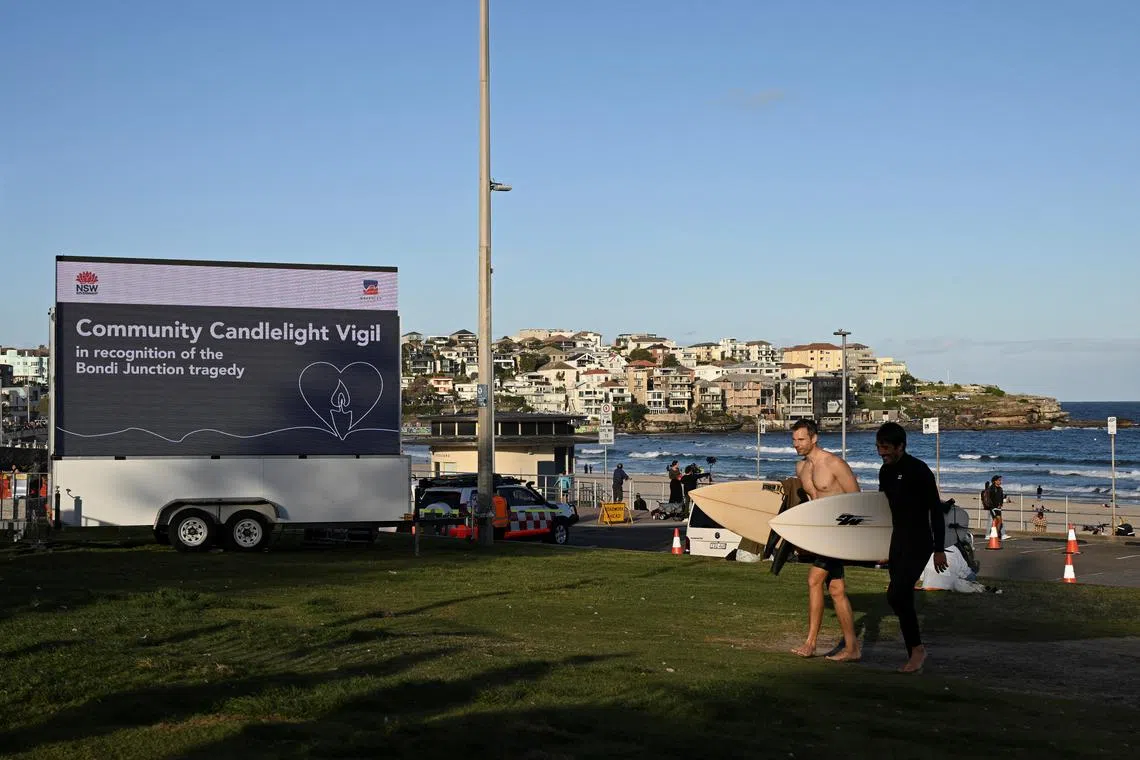 Crowds join Bondi Beach memorial for mall stabbing victims | The ...