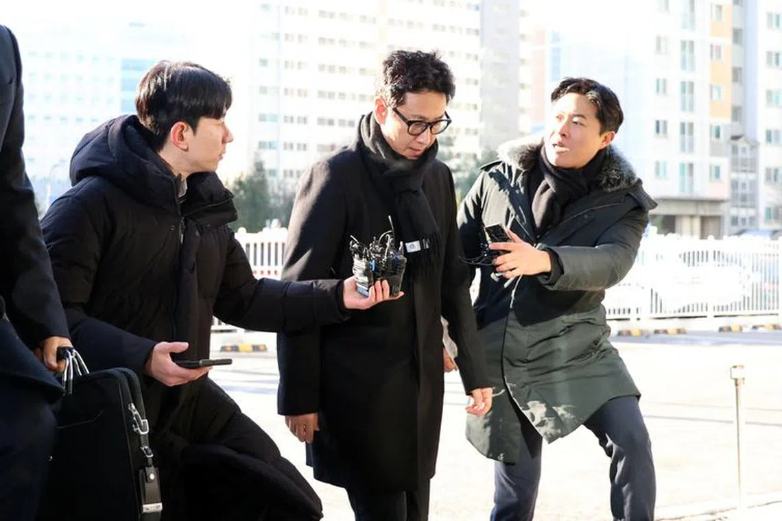 'Parasite' actor Lee found dead amid drug allegations -Yonhap | The Straits Times