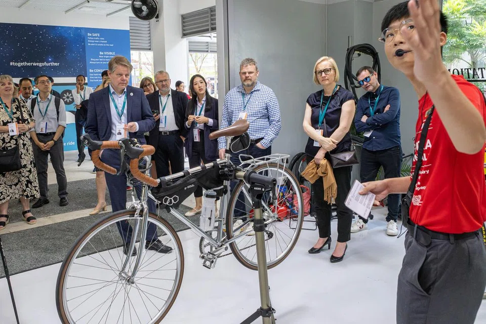 Singapore and Estonia can share insights on the use of AI in schools ...