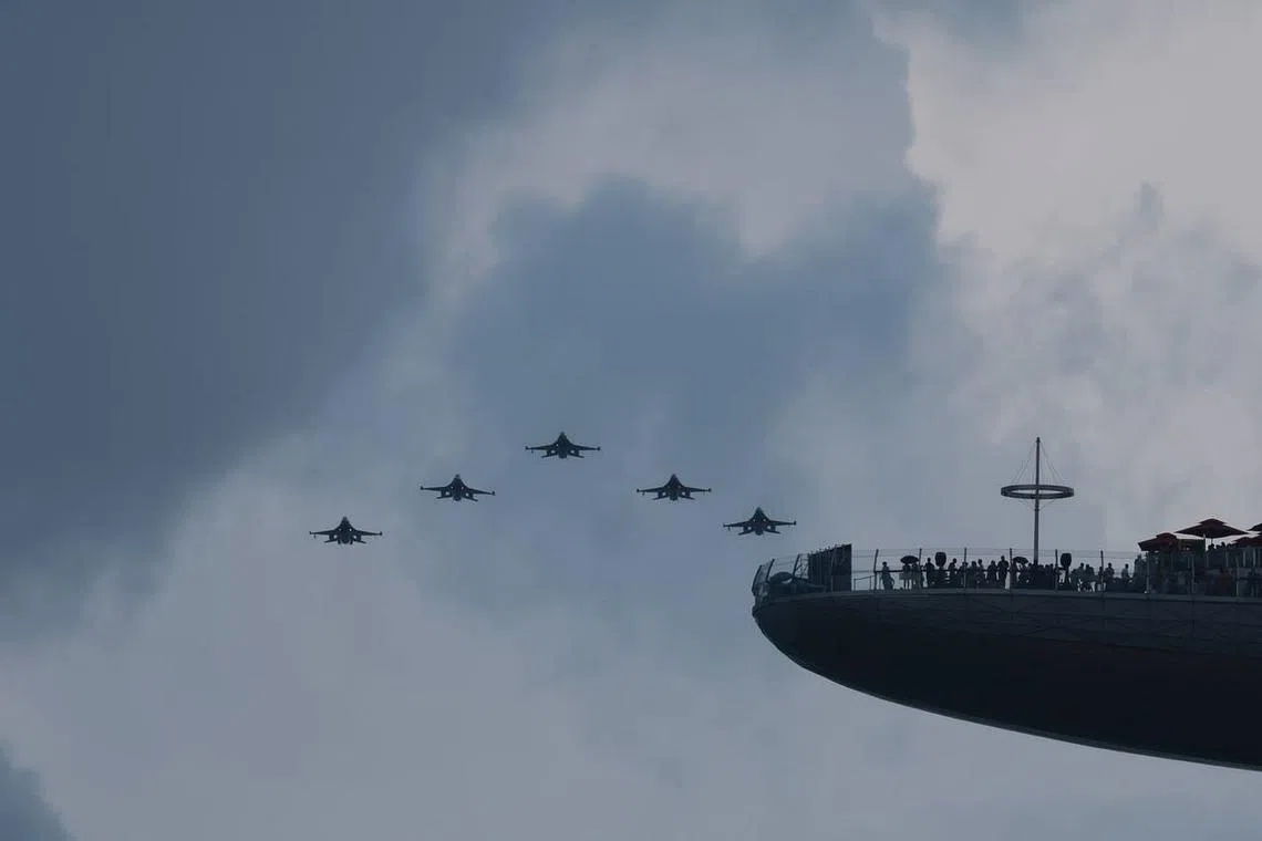 A show of unity, as the Padang lights up for 59th National Day Parade ...