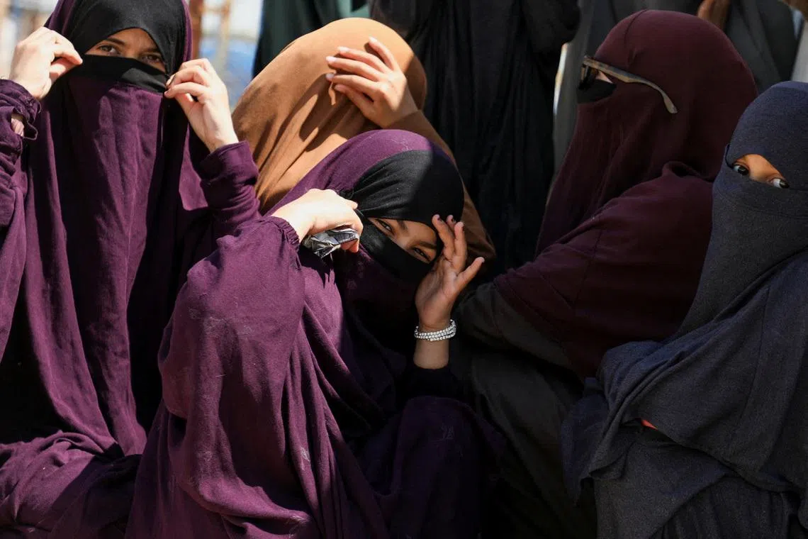 IS-linked Australian women charged with keeping slave in Syria | The ...