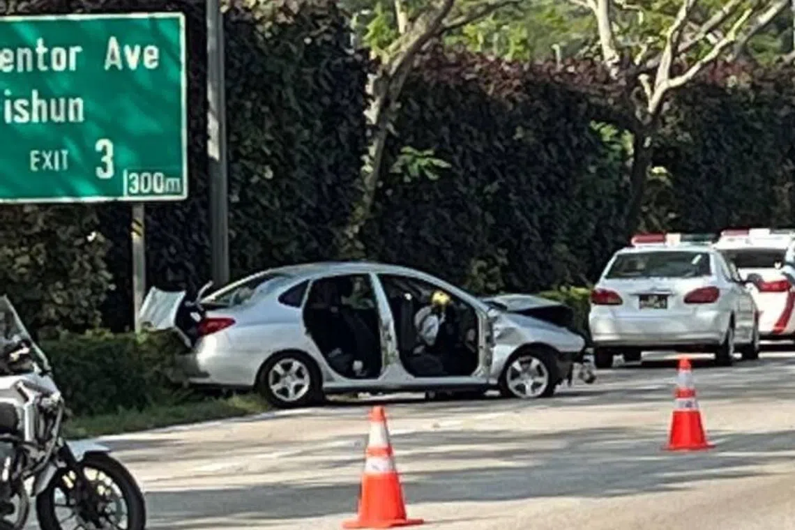 3 people in hospital after SLE accident that led to traffic jam up to ...