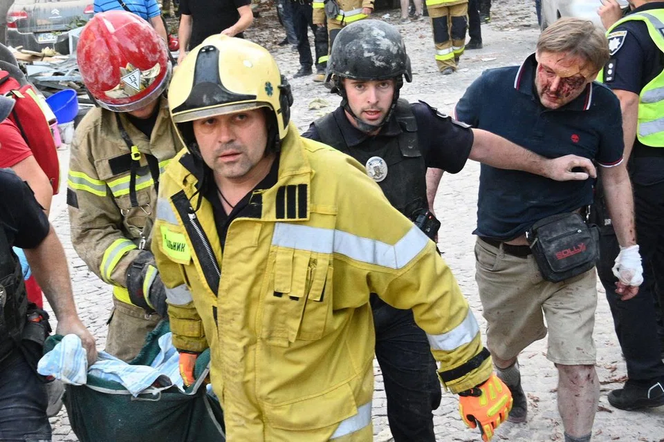 ‘Only the dad is alive’: Russian missile strike in Lviv decimates ...