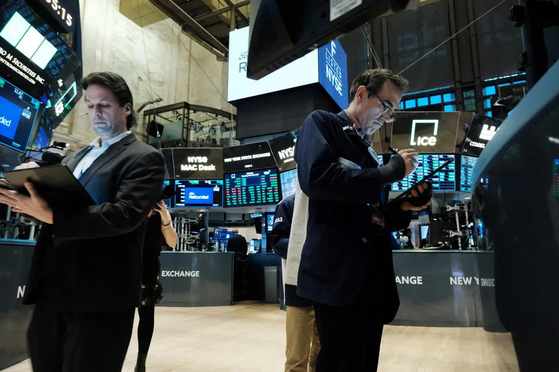 Market grinds upwards amid concerns about slowing economic growth ...