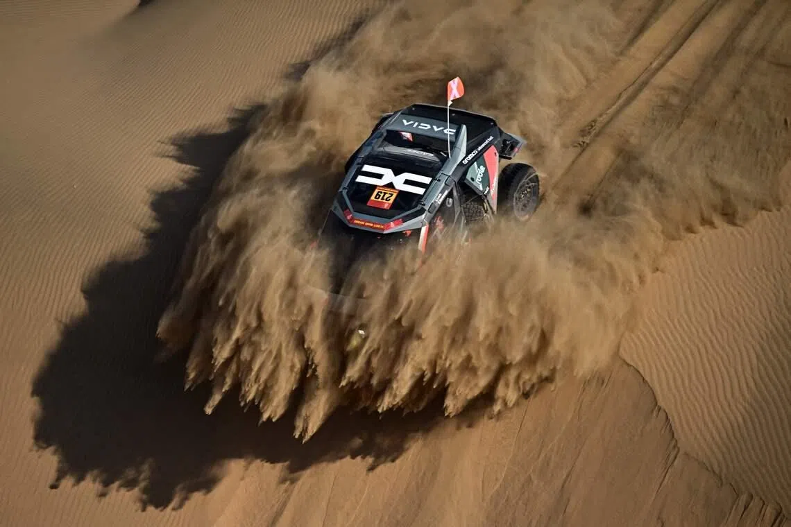 The Week in Pictures: A boy during winter in Kyiv, a protester in ...