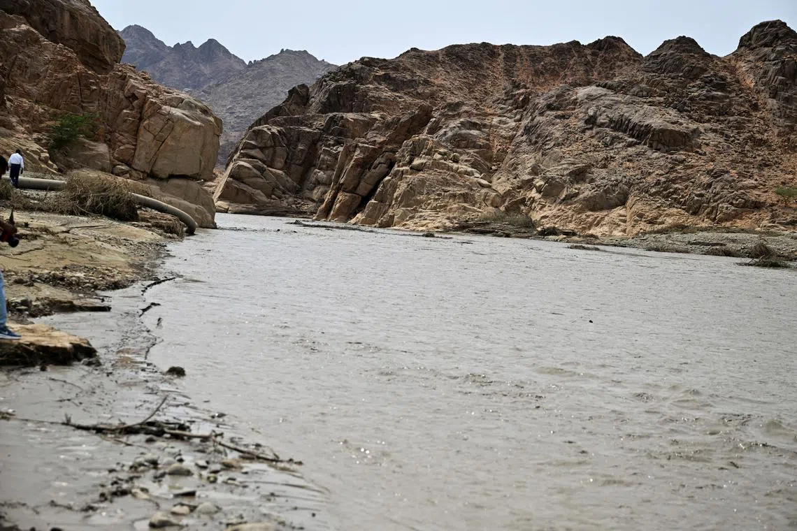 Aid struggles to reach survivors as Sudan dam collapse, floods wreak ...