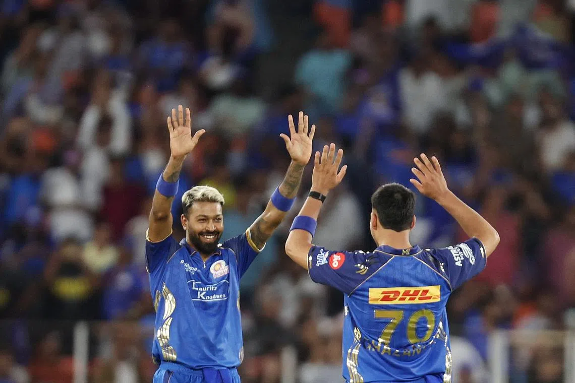 Pandya shields bowlers as Mumbai's struggles continue | The Straits Times