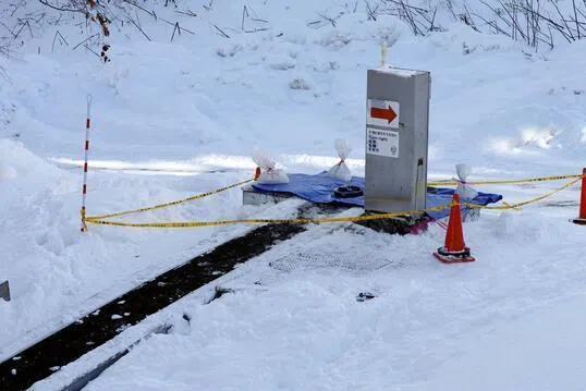 5-year-old boy trapped in Hokkaido ski resort walkway died of ...