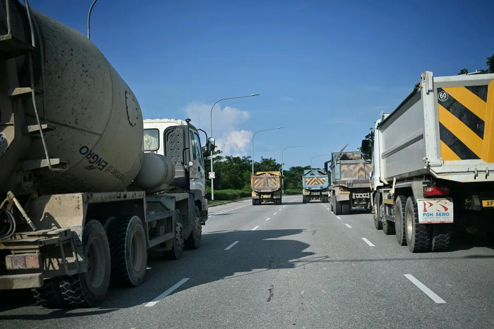 3 new licence classes for driving automatic heavy vehicles to be introduced | The Straits Times