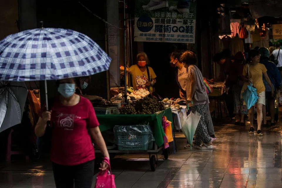 Taiwan to restore power after Typhoon Haikui batters island | The ...