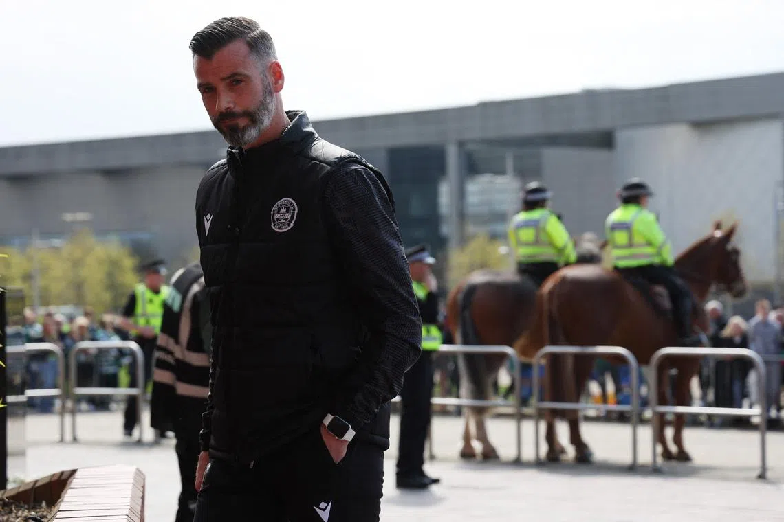 Motherwell manager Kettlewell resigns over fan abuse | The Straits Times