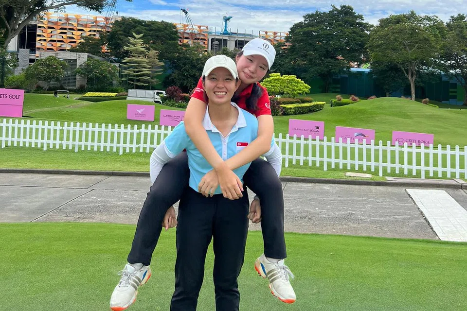 Close-knit Ng sisters to compete together in golf’s Singapore Ladies Masters | The Straits Times
