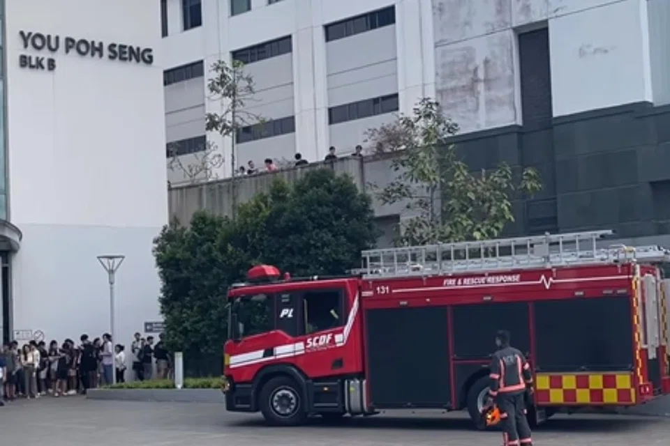Fire breaks out at SIM campus; no one hurt | The Straits Times
