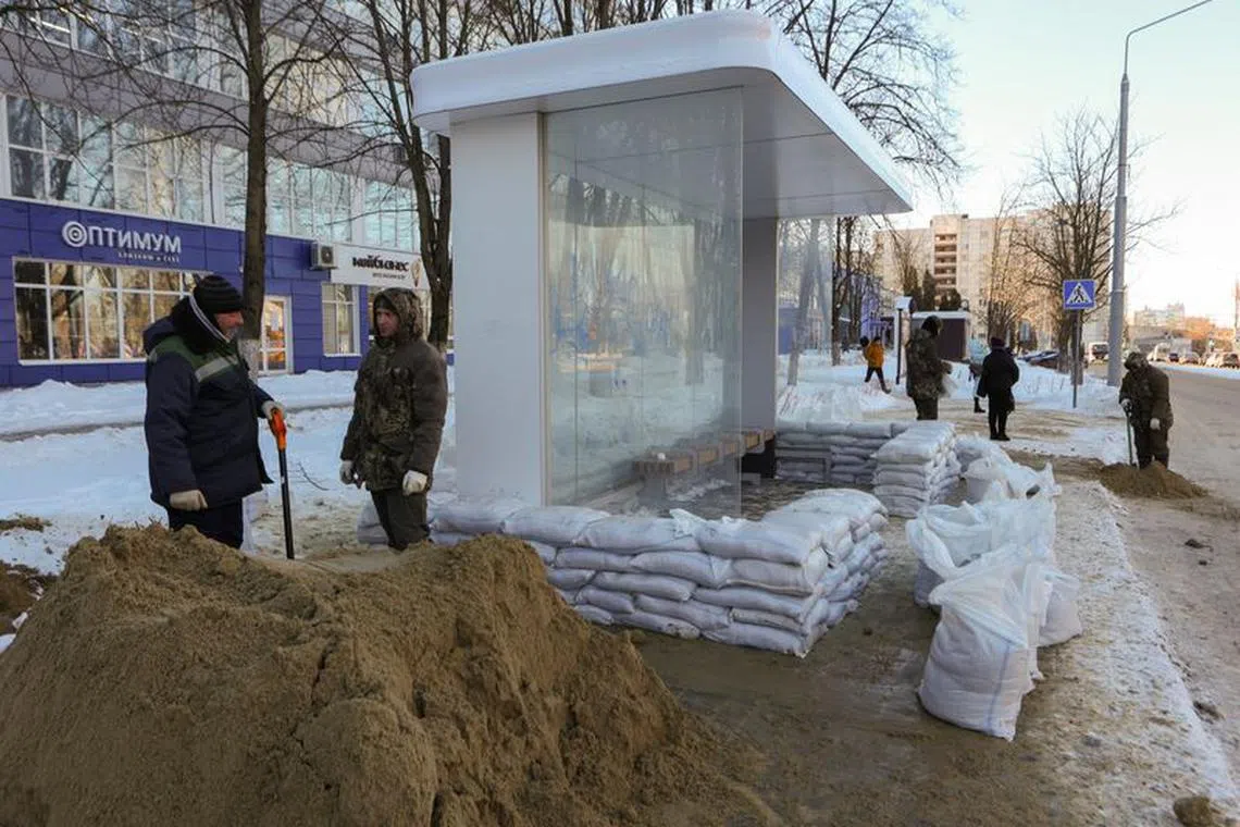 Russian city builds defences at bus shelters against Ukrainian attacks ...