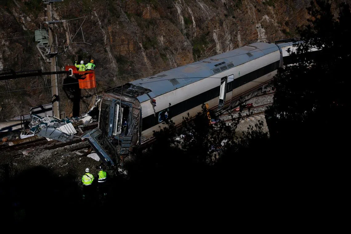 Spanish train drivers call for strike after deadly derailments | The ...